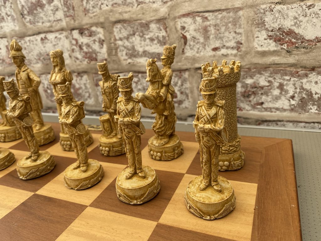 BC3031: Battle of Waterloo - Red - Berkeley Chess | Theme, Decorative ...